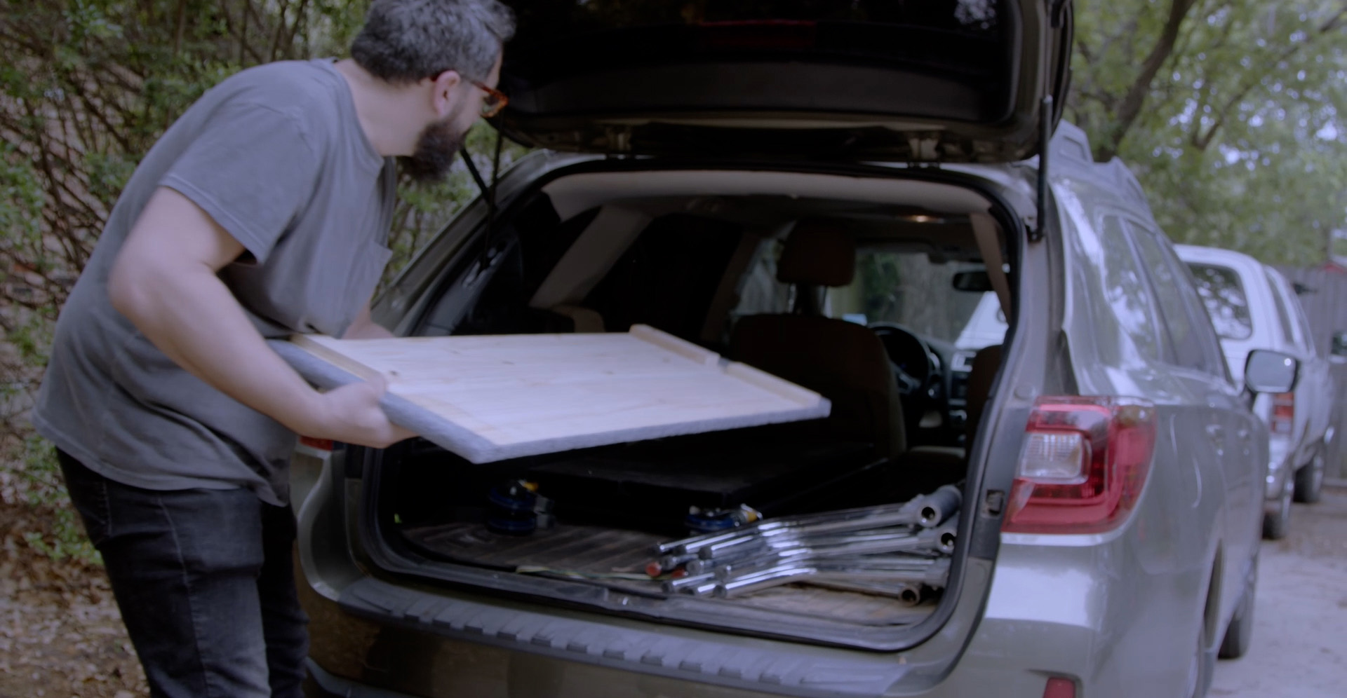 DIY Collapsible Filmmaking Camera Cart and Editing Station for Cheap